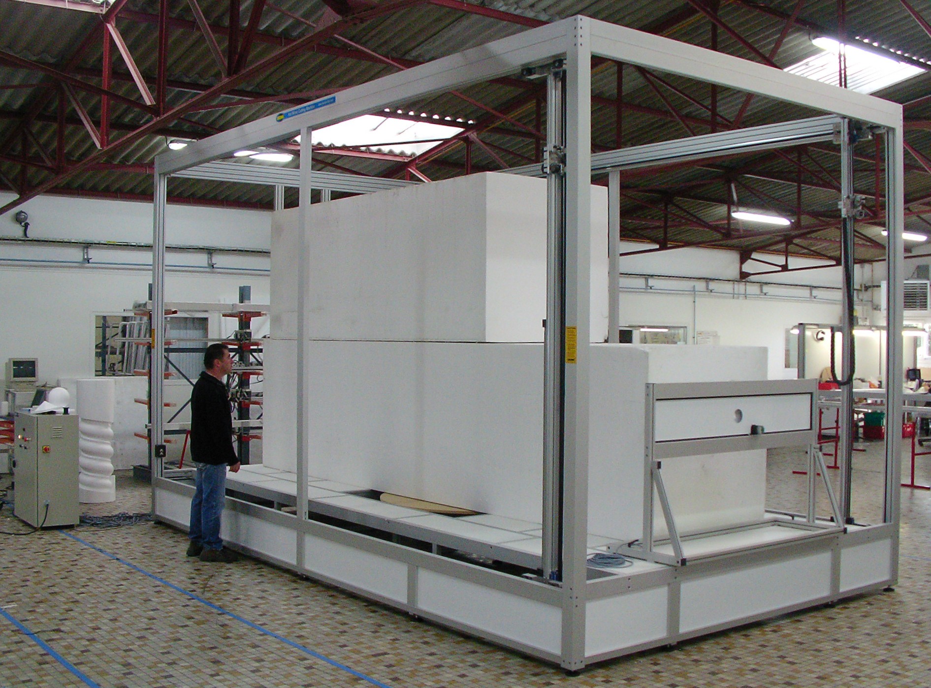 Industrial hot wire cutter & CNC machines : INDUS series | CROMA